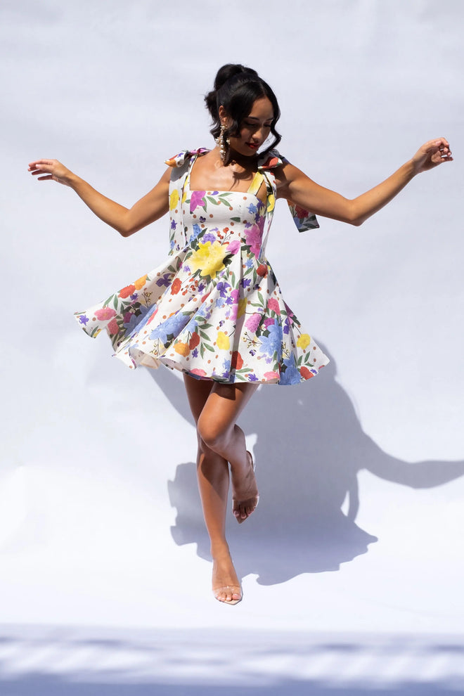 Dresses – Isabella Longginou